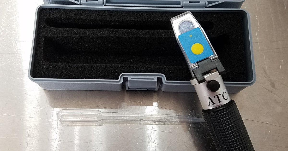 Brix/Specific Gravity Refractometer w/ATC